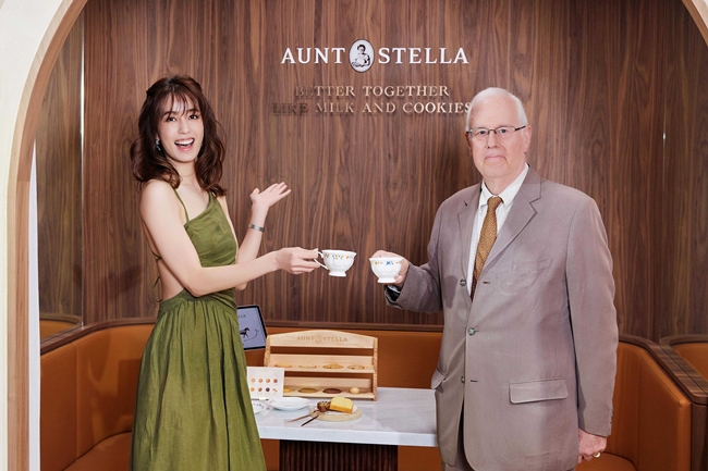 Aunt Stella 詩特莉品牌視覺全面翻新 首間「形象店」插旗台北東區正式開幕 - az旅遊生活雜誌